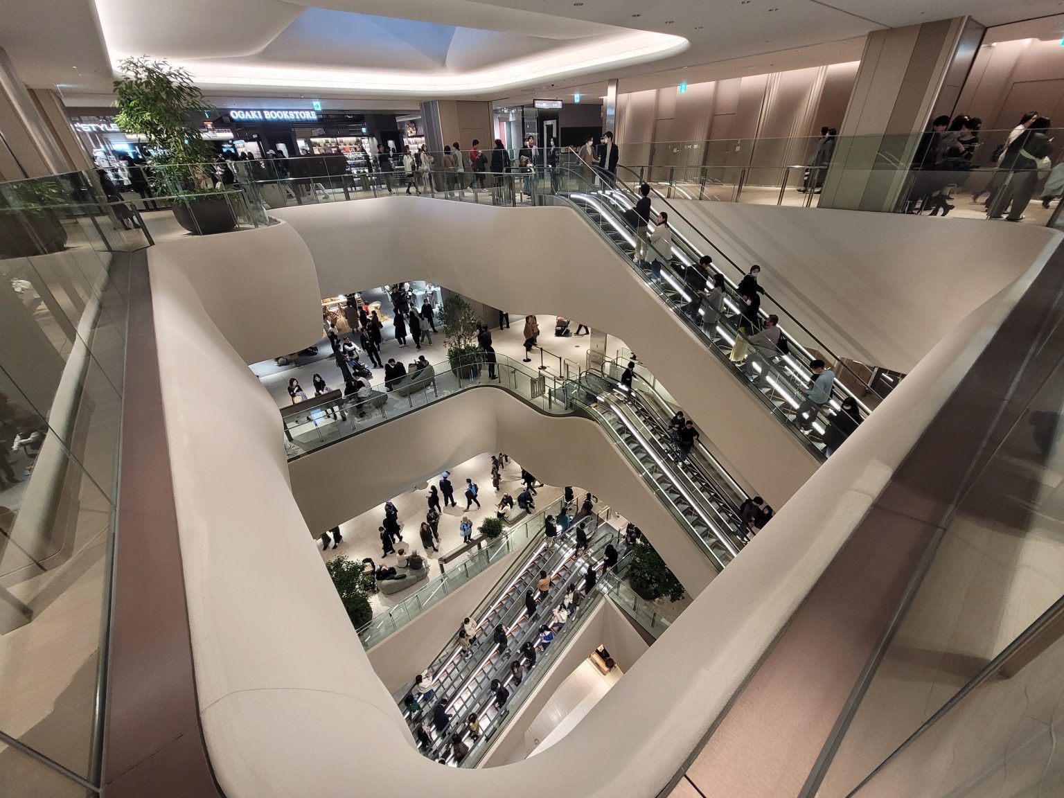 A First Look at Azabudai Hills (New Home of Teamlab Borderless ...